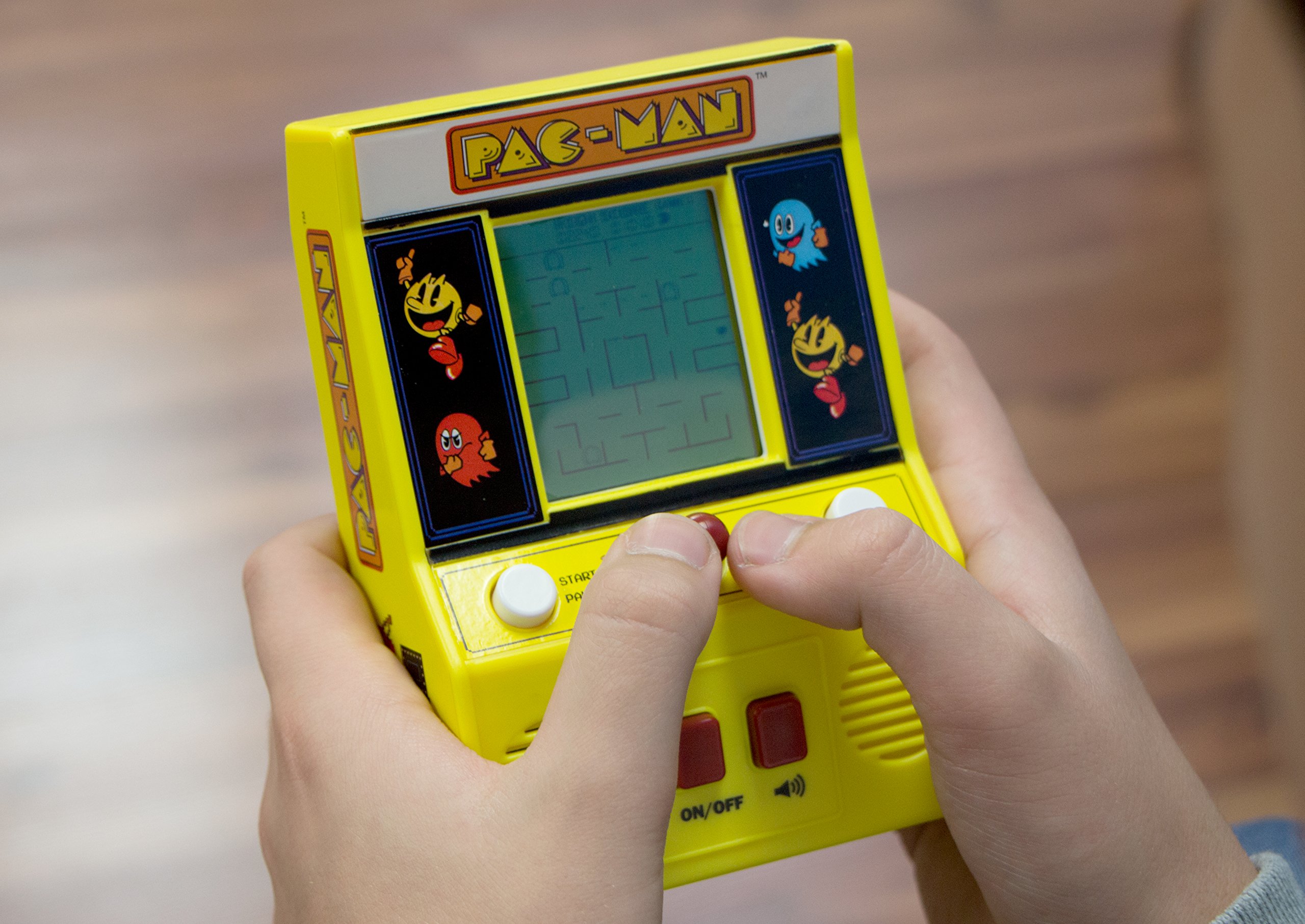 Arcade Classics - Pac-Man Retro Mini Arcade Game