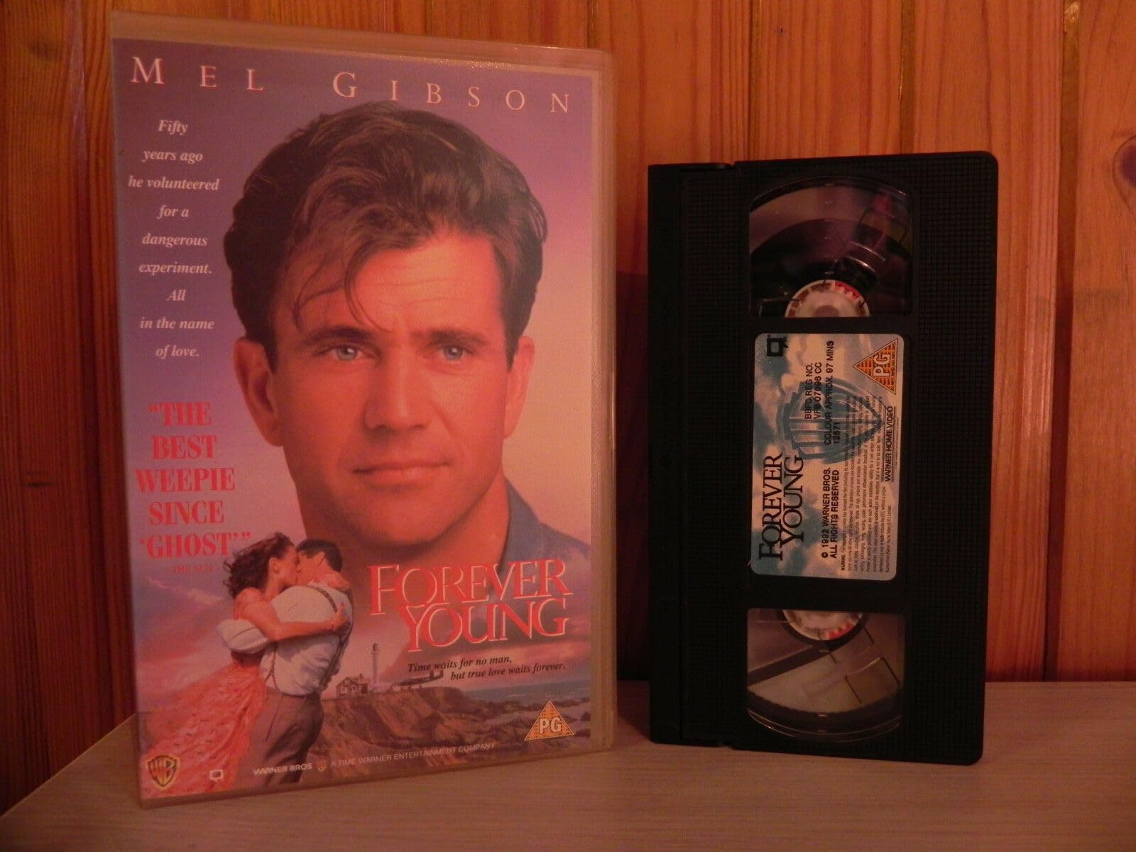 FOREVER YOUNG - Mel Gibson - Cryo Sleep Drama - Big Box - Ex-Rental Video - VHS