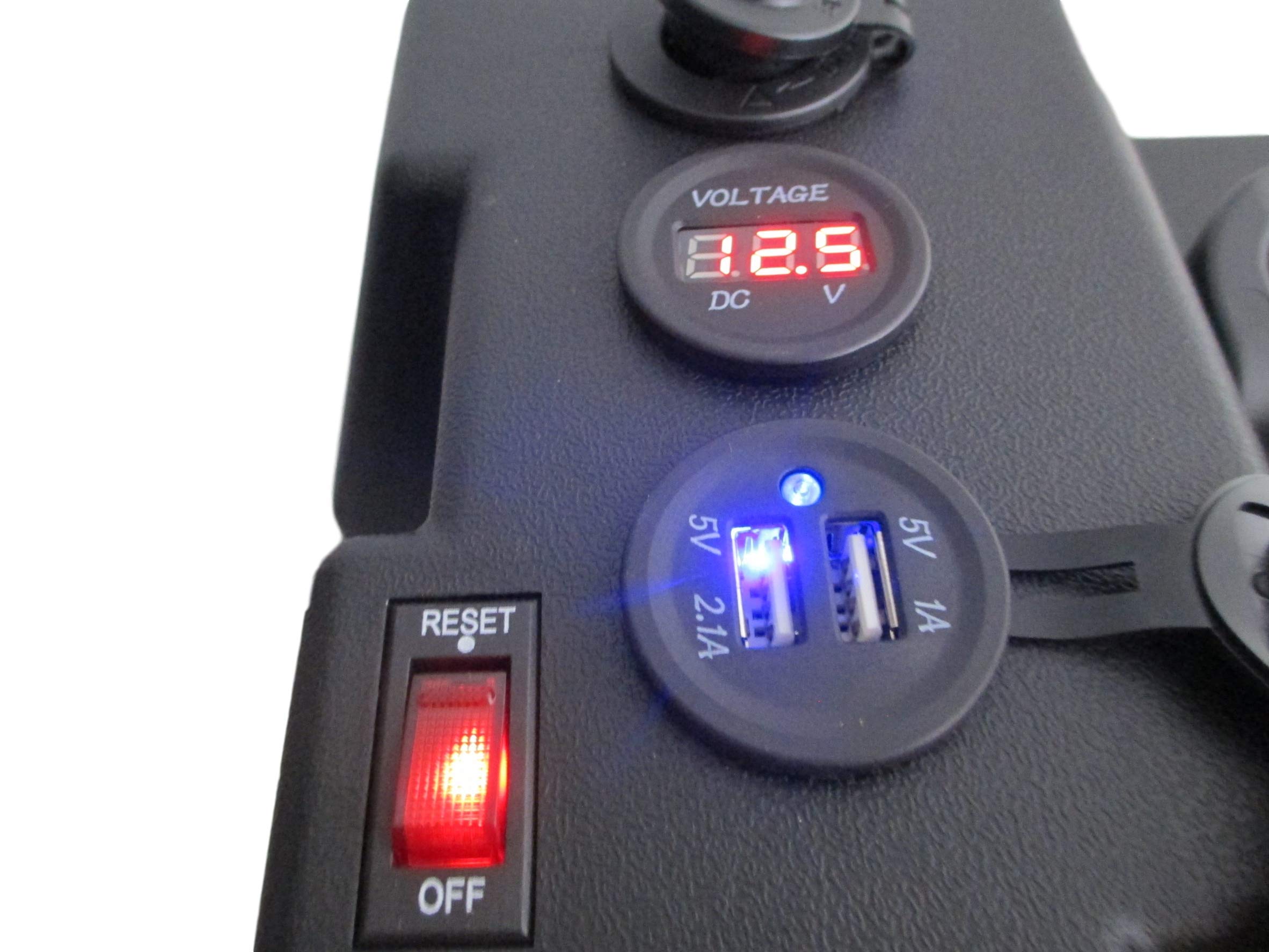 Pactrade Marine RV Battery Box Anderson Connector Dual USB Power Voltmeter Gauge