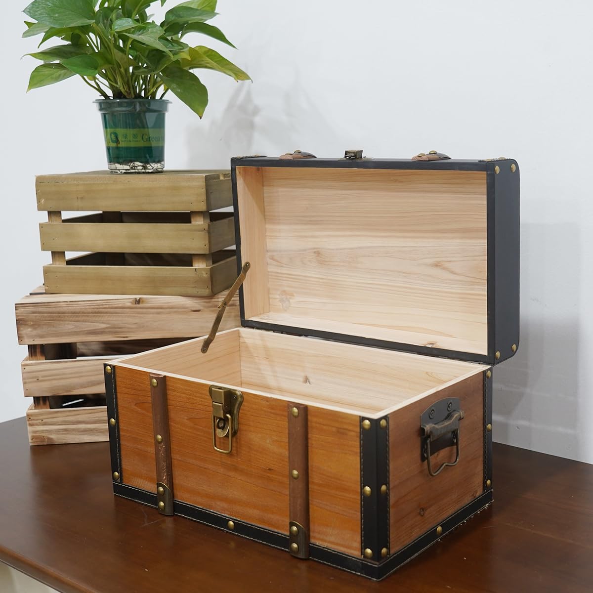 Wooden and leather treasure chest, decorative props storage box, vintage wooden box storage box, personalized art lovers storage, souvenir gift jewelry box collection box (15.74*9.05*9.05inch)