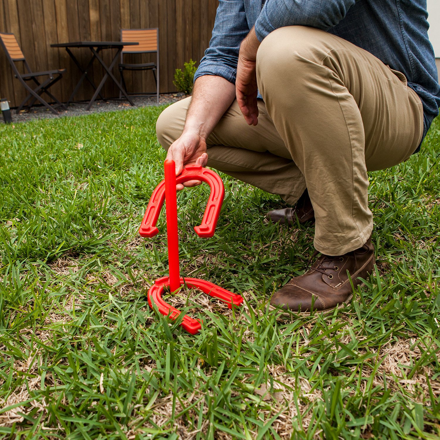 Champion Sports Indoor/Outdoor Horseshoe Set Red