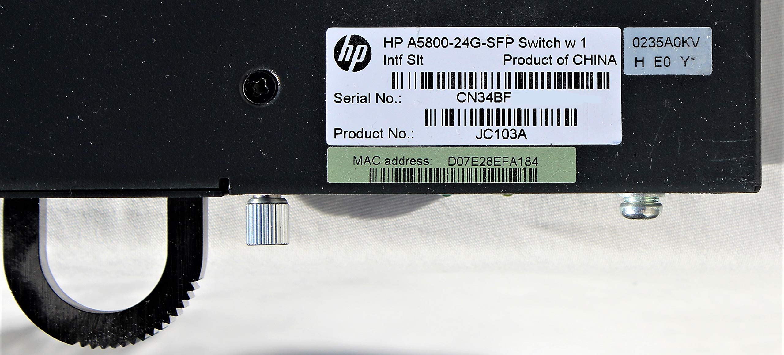HP JC103A 5800-24G-SFP Switch - Switch - managed - 24 x Gigabit SFP + 4 x Gigabit SFP / 10 Gigabit SFP+ - rack-mountable