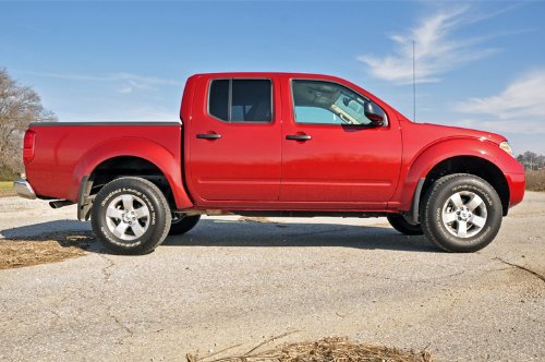 Rough Country 2.5" Lift Kit w/N3 Struts for 2005-2024 Frontier 4WD - 86731