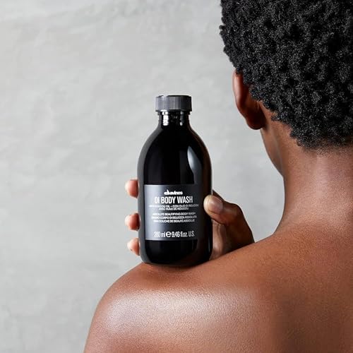Davines OI Body Wash, Hydrate and Gently Cleanse, With Roucou Oil, 9.47 Fl Oz