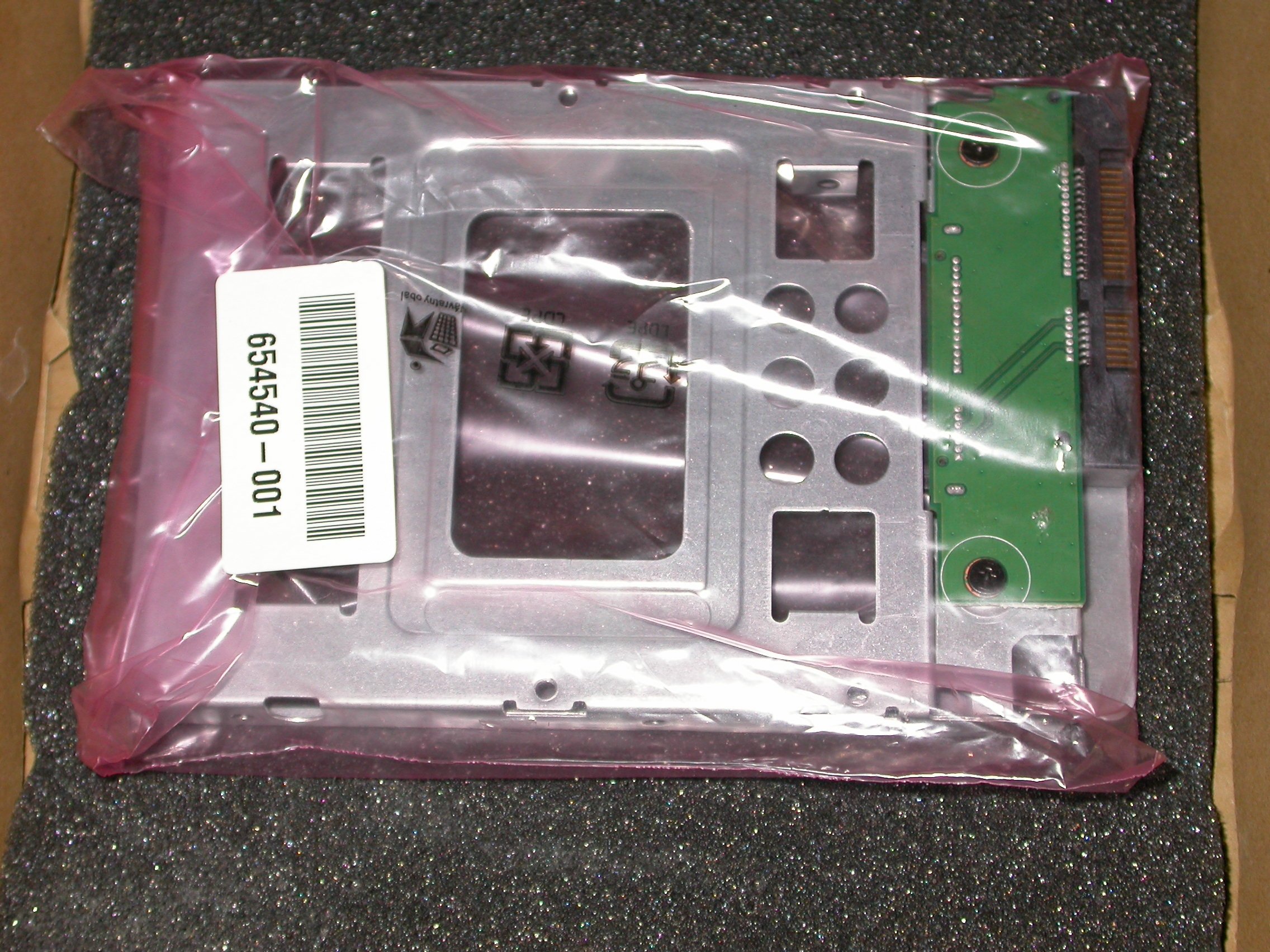 HPE Replacement Part Carrier 2.5Hdd to 3.5HDD Assy (S)