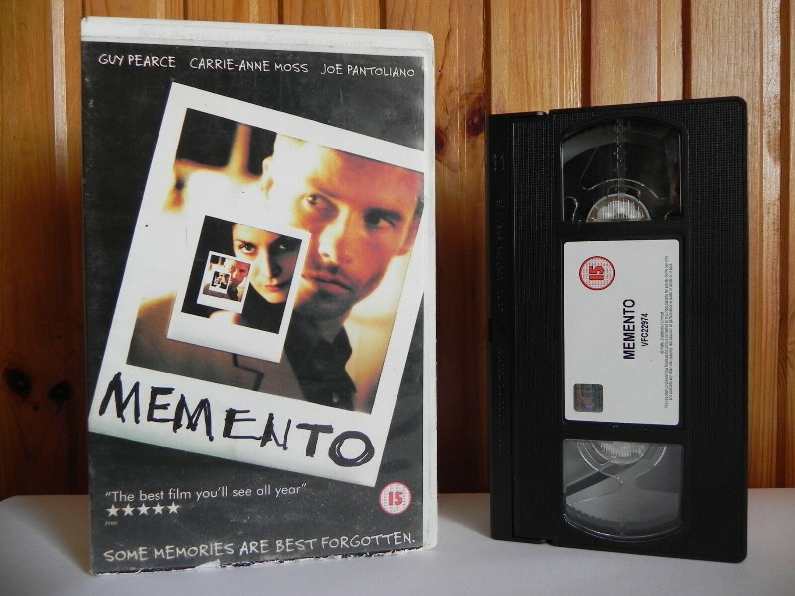 Memento - Large Box - Pathe! - Thriller - Ex-Rental - Carrie-Anne Moss - Pal VHS
