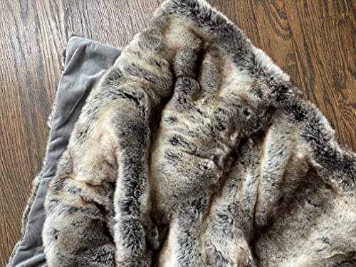 Eikei Luxury Faux Fur Throw Blanket Super Soft Oversized Thick Warm Afghan Reversible to Plush Velvet in Tan Grey Wolf, Cream Mink or Blush Chinchilla, Machine Washable (Chinchilla, 60Wx70L)