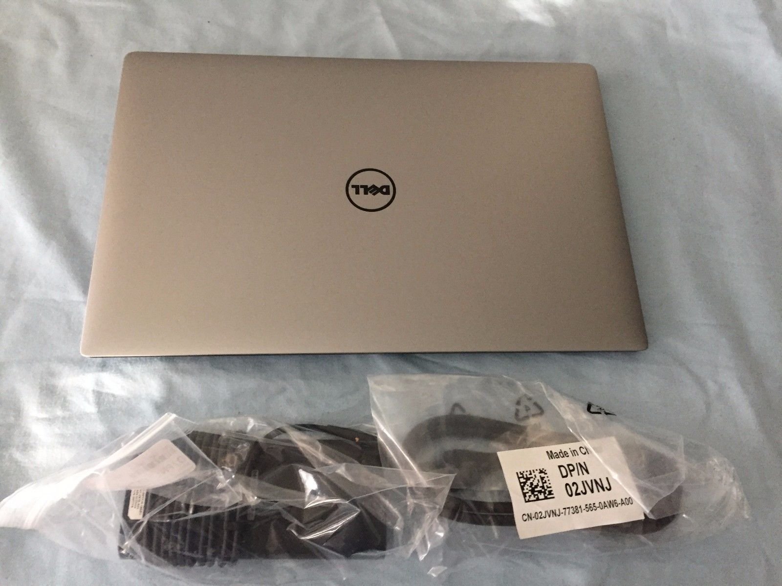 Dell XPS 15 9560 4K UHD Touchscreen Intel Core i7-7700HQ 32GB RAM 512GB SSD Nvidia GTX 1050 4GB GDDR5 Windows 10 (Renewed)