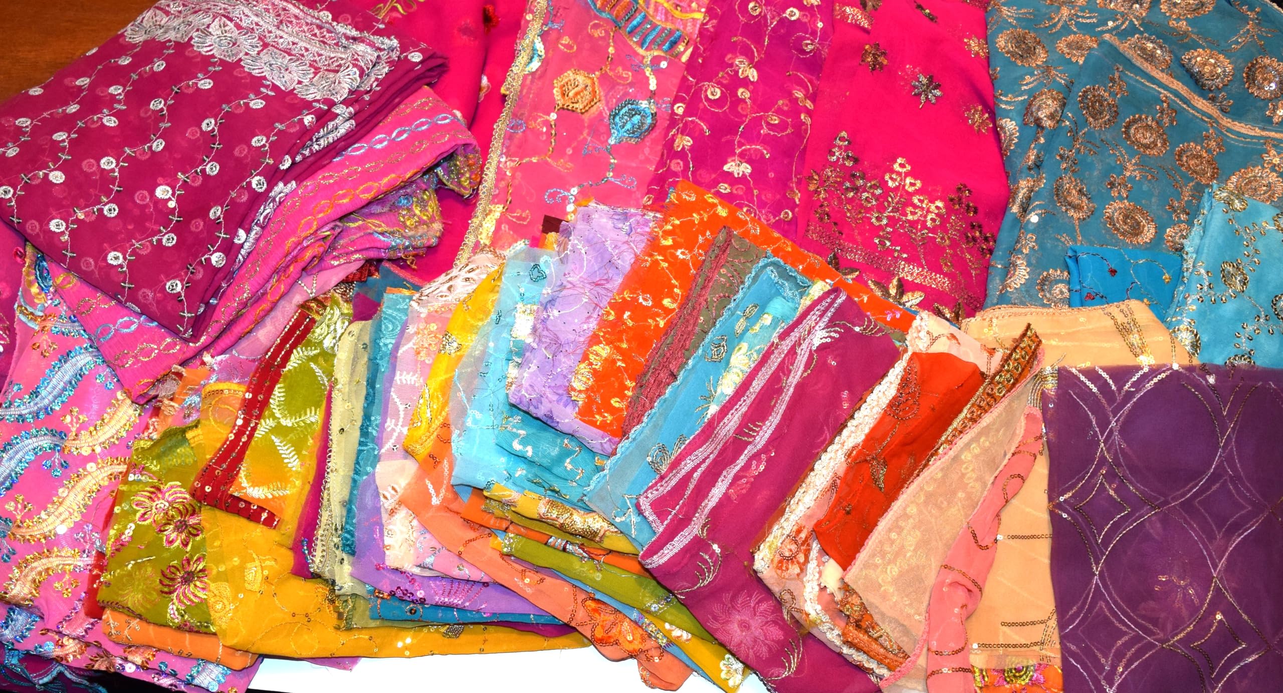 8"X8" Lot 100% Pure Silk Print Vintage Sari Fabric, Remnants, Scrap Bundle, Precut Fabric, Multicolored Squares for Craft Patchwork (10 Qty, Multicolored)