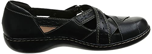 Clarks womens Ashland Spin Q Slip On Loafer, Black, 8 Wide US
