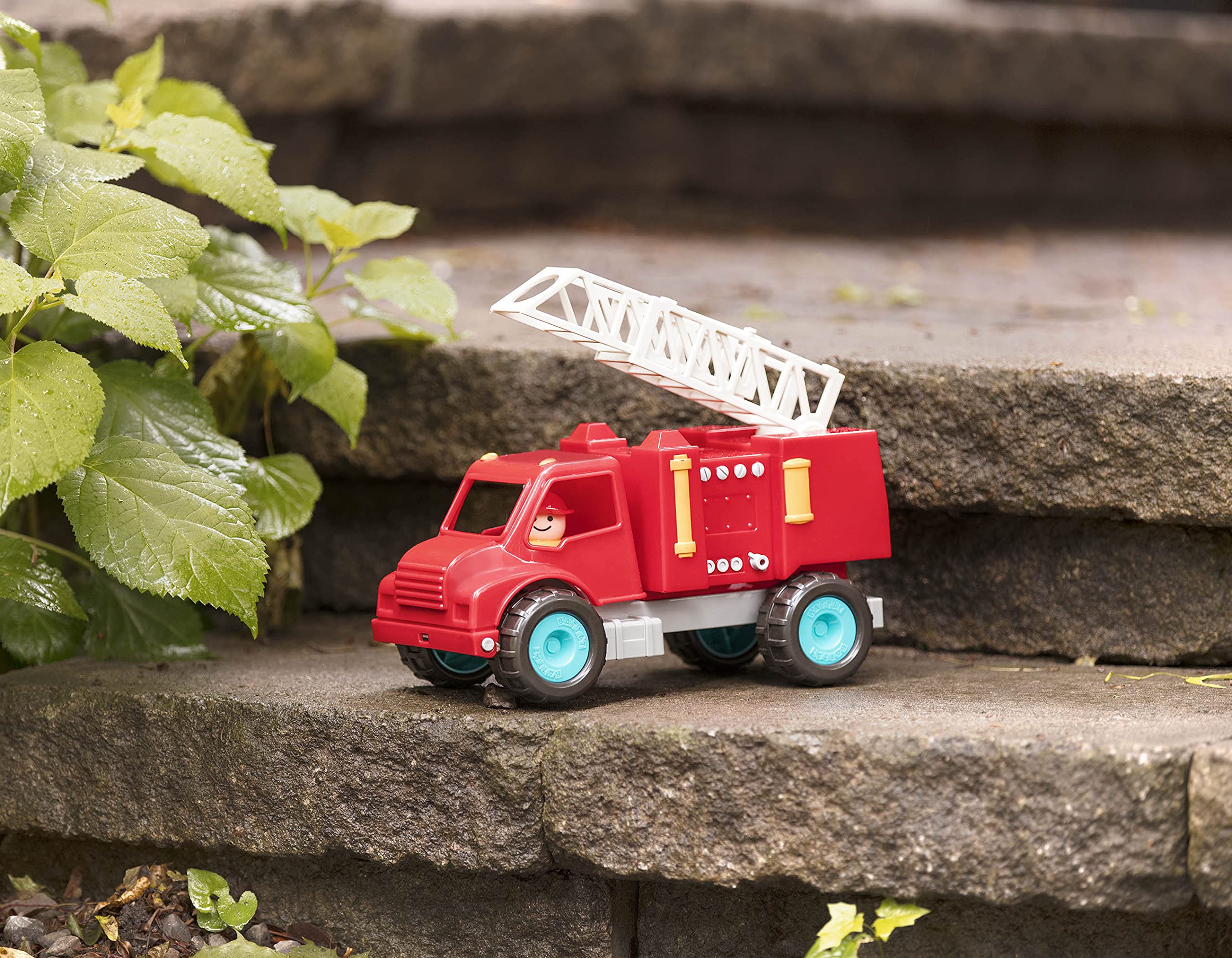 Battat – Toy Fire Truck & Figures – Classic Toddler Trucks – Red Fire Engine Toy – Soft Rubber Wheels – 18 Months + – Fire Engine