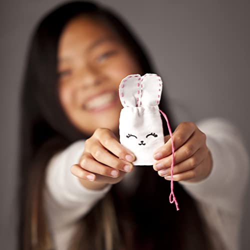 Craft-tastic Learn to Sew Kit β 7 Fun Projects and Reusable Materials to Teach Basic Sewing Stitches, Embroidery & More--Ages 7+