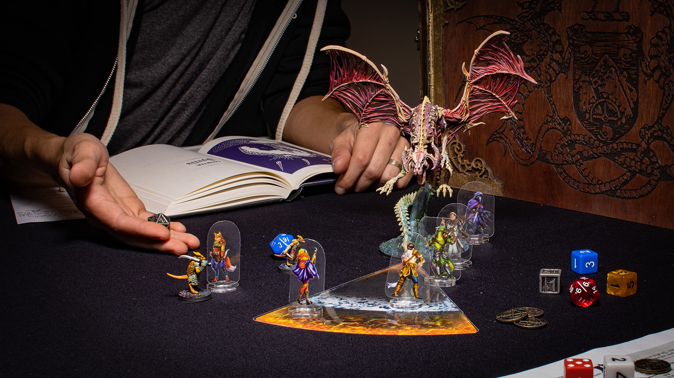 Arcknight Flat Plastic Miniatures: DM Starter Set; 167 Unique Classic and Iconic Minis for DND 5e and Pathfinder; Affordable, Skinny Figurines for Dungeons and Dragons and Other Tabletop RPG Games