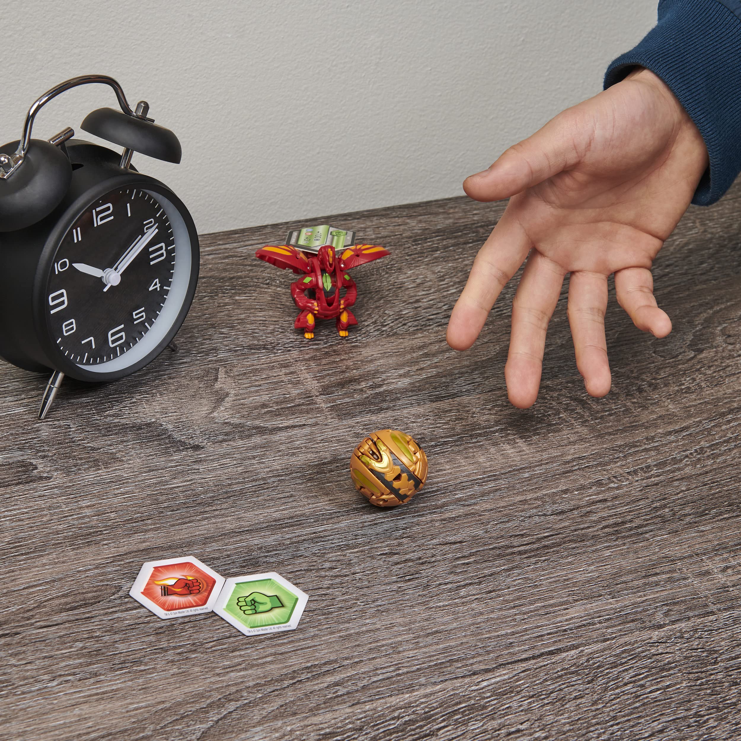 Bakugan Ultra, Fenneca, 3-inch Tall Geogan Rising Collectible Action Figure and Trading Card