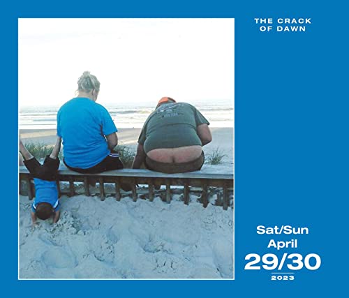 Awkward Family Photos 2023 Day-to-Day Calendar