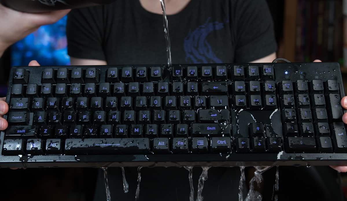 Fenek Mother Membrane Water-Resistant Gaming Keyboard - 7 Color LED