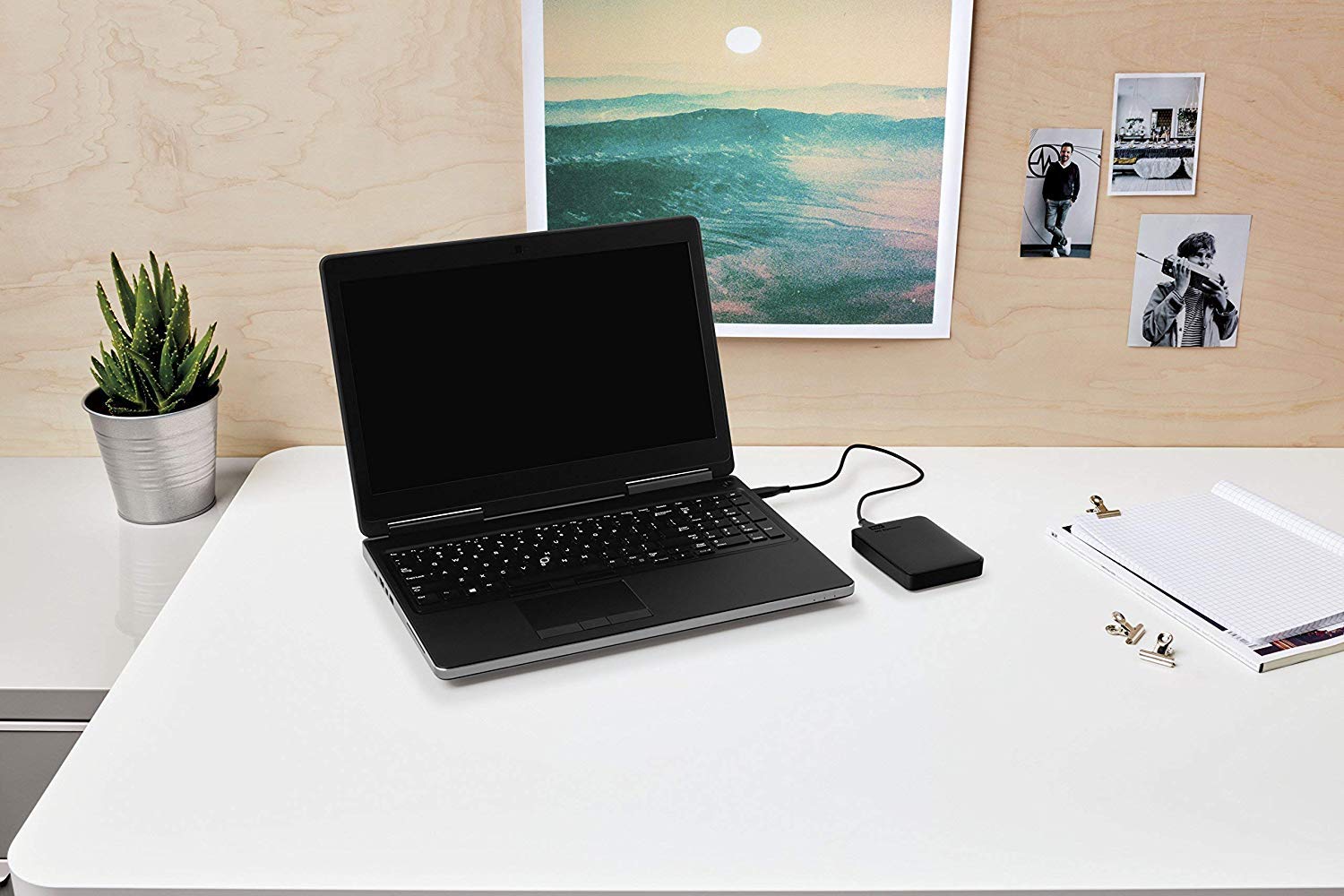 WD 2TB Elements Portable External Hard Drive - USB 3.0 - WDBUZG0020BBK-WESN (Renewed)