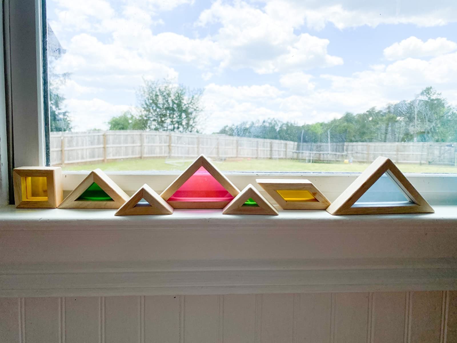 BOHS Translucent Tangram with Multilingual Activity Cards - 1 Inch Thickness - Preschool Gift - Kids Kindergarten Light Table Accessories/Window Puzzle Toys