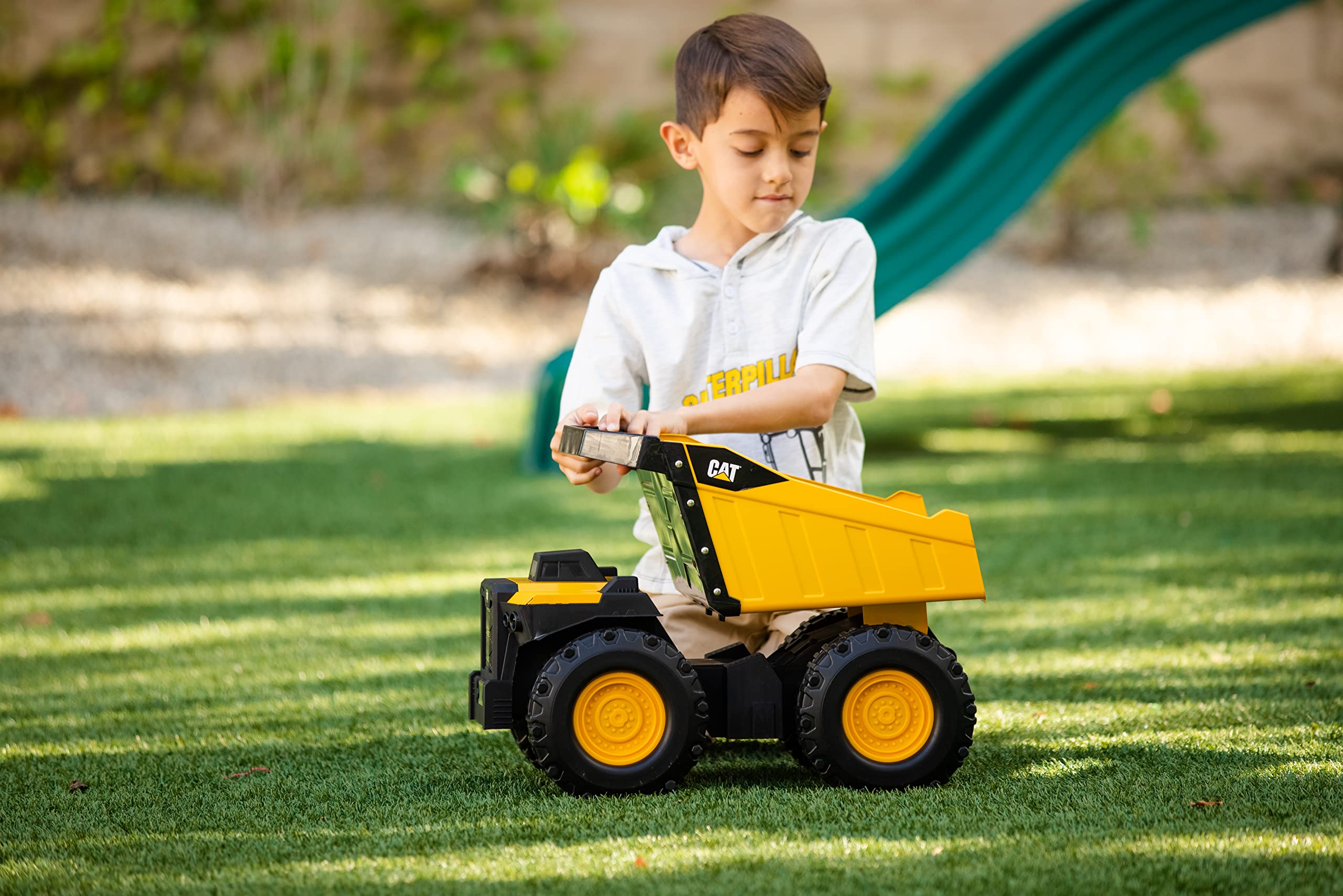 CAT Construction Toys CAT Construction 20" Mighty Steel Dump Truck - Sturdy Steel & Plastic Construction - Real Working Dump Bin - Ideal Gift for 3+ Yr Olds - Lifetime Warranty Included