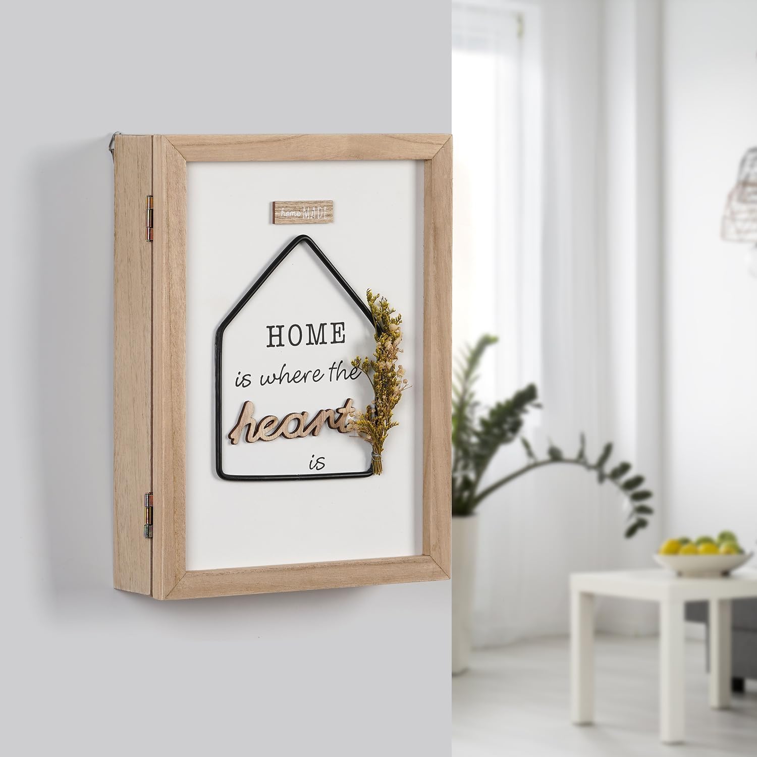 AHUONEL Key Holder Wall Mount, Decorative Key Holder for Wall, Wooden Key Box Hanging Key Cabinet with 6 Key Hooks, Rustic Farmhouse Key Rack Key Hangers for Home Decor Office Entryway Gift
