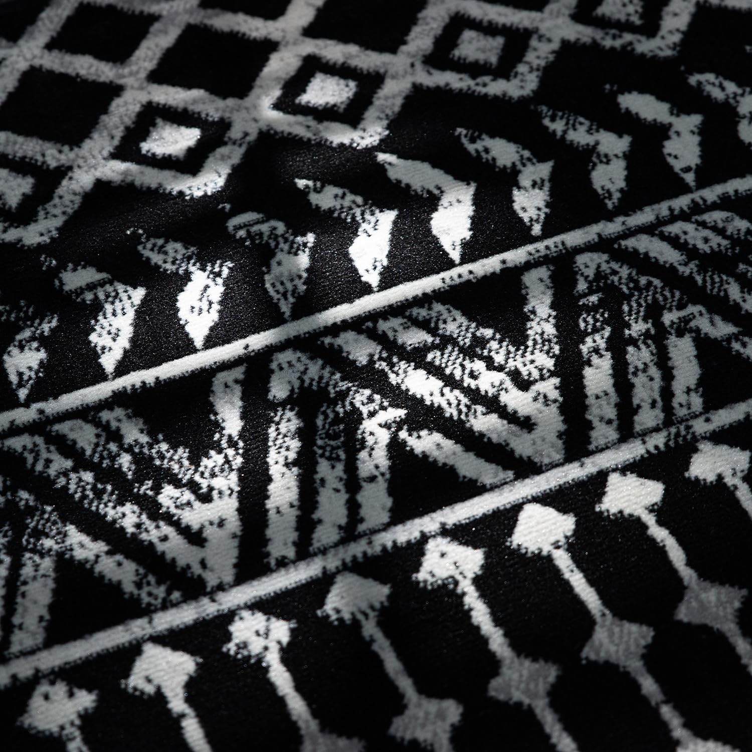CAMILSON Boho Moroccan Black and White Rug Geometric Diamond 8x10 Area Rugs for Living Room Bedroom Kitchen Modern Bohemian Soft Stain Resistant Non-Shedding Indoor Carpet (8 x 10 Black - White)