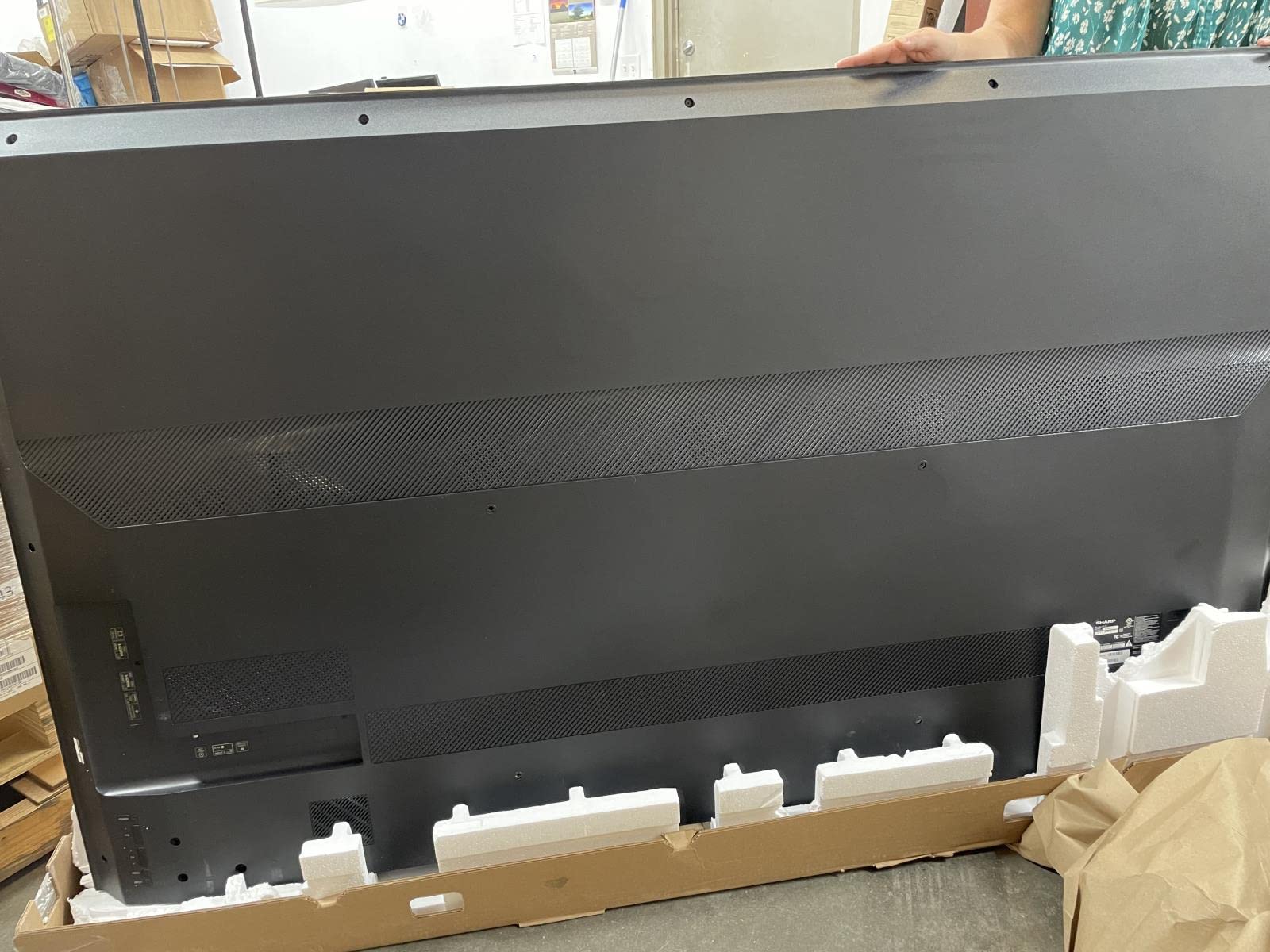 Sharp 4T-B80CJ1U 4T-B Series - 80" LED Display - 4K