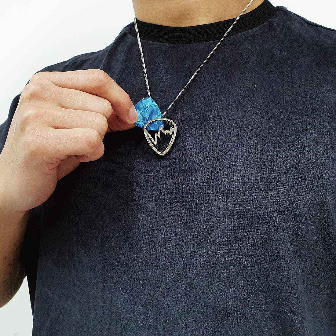 PICKRING Soundwave Shaped Guitar Pick Holder Necklace for Guitarists/guitar picks keeper storage pendant necklace stainless steel music lovers musicians gifts (Metal Black)