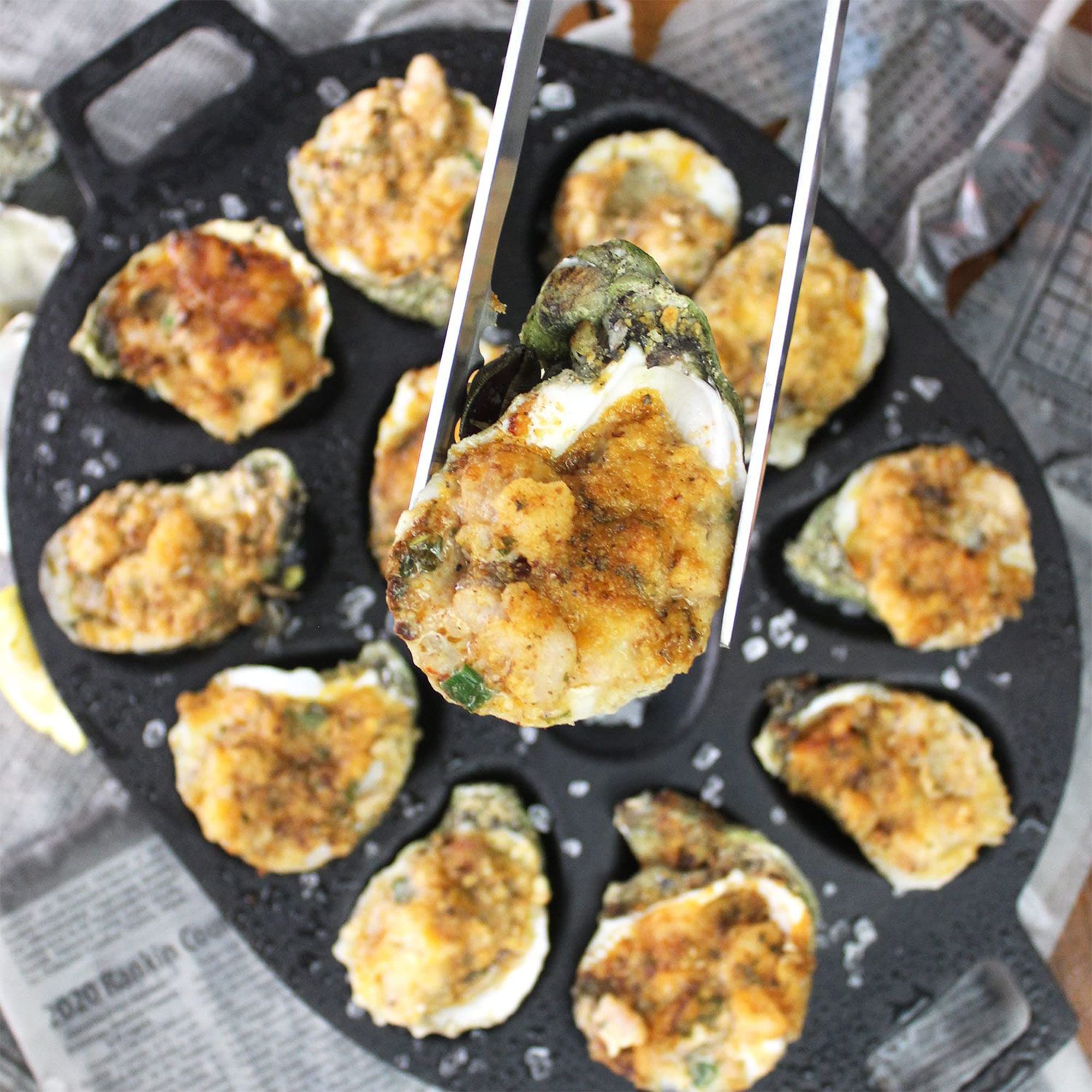 Bayou Classic 7413 Oyster Grill Pan Perfect For Grilling and Serving 12 Oysters or Clams On The Half Shell
