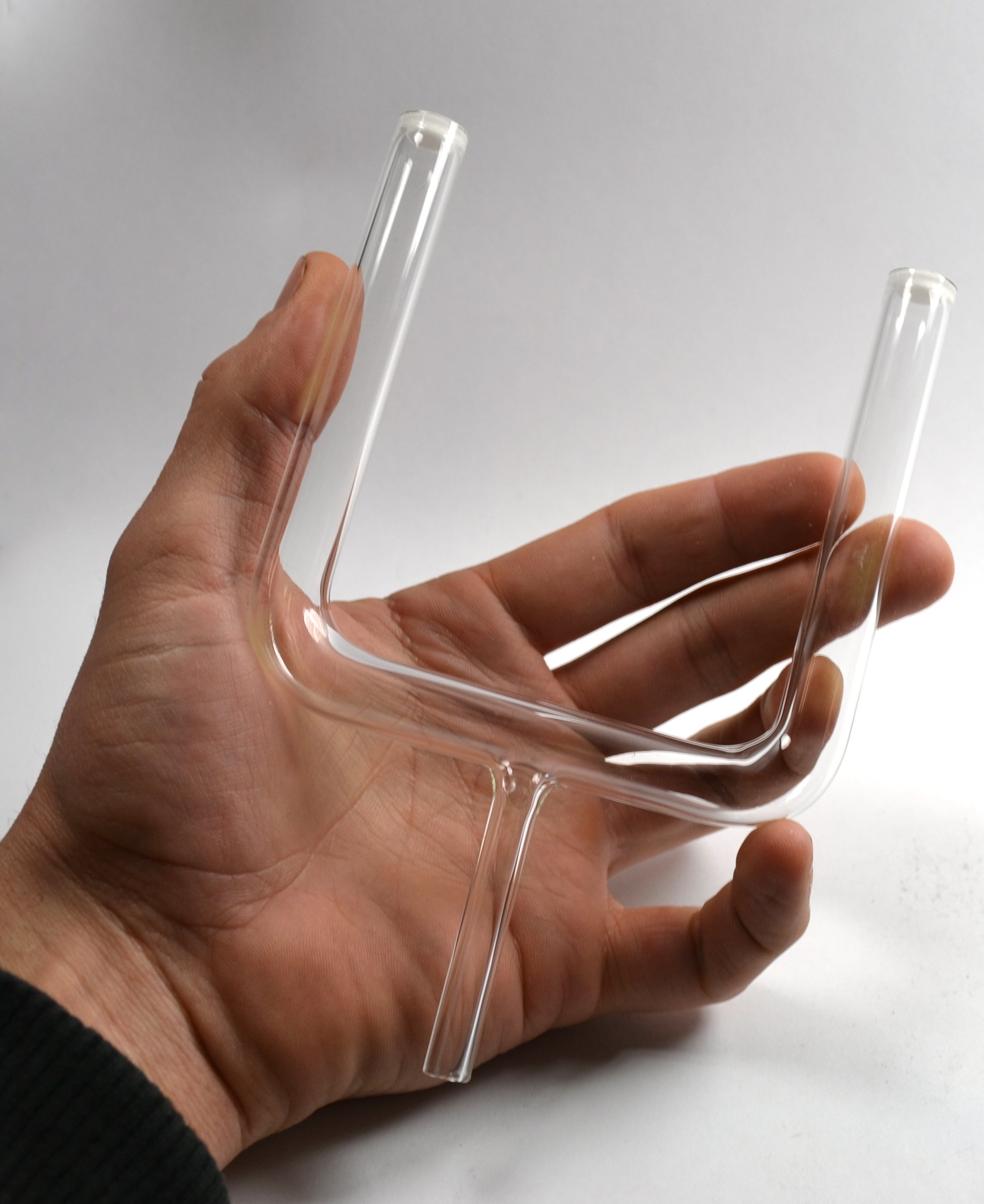 EISCO Borosilicate Salt Bridge (Diameter of "U" Tubes: Outer: 0.53in/Inner: 0.41in; Diameter of Bottom Tube: Outer: 0.32in/Inner:0.19in
