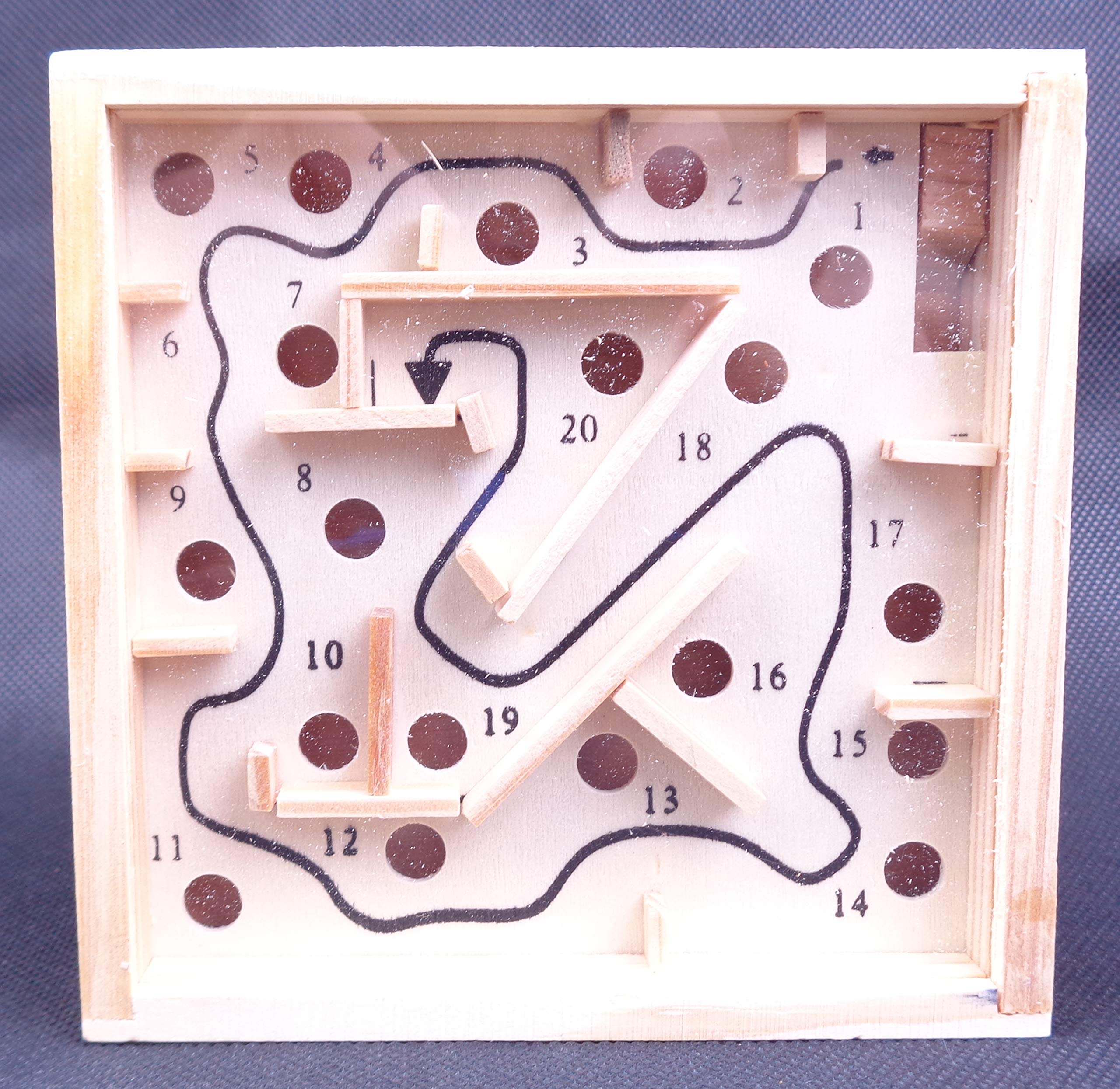 MAGIKON Mini Wooden Labyrinth, Balance Maze 4-1/2-Inch