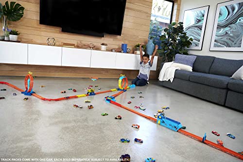 Hot Wheels Track Builder Playset Split Loop Pack & 1 Toy Car in 1:64 Scale, Compatible with Other Hot Wheels Sets and Track Builder Straight Track Set, 37 Component Parts & 1:64 Scale Toy Car