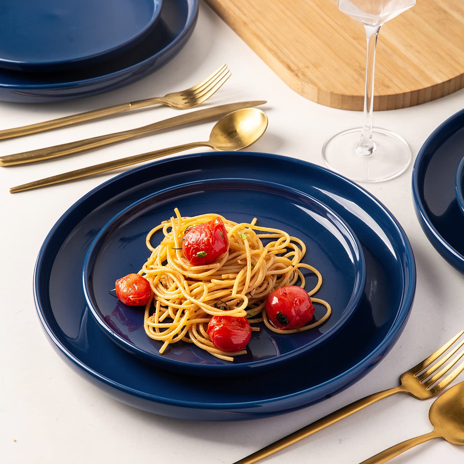 AmorArc Ceramic Plates Set of 6, 8.0 Inch Round Stoneware Salad Plates Use for Dessert, Salad, Appetizer etc,Microwave and Dishwasher Safe, Scratch Resistant Small Deep Dinner Plates-BLUE