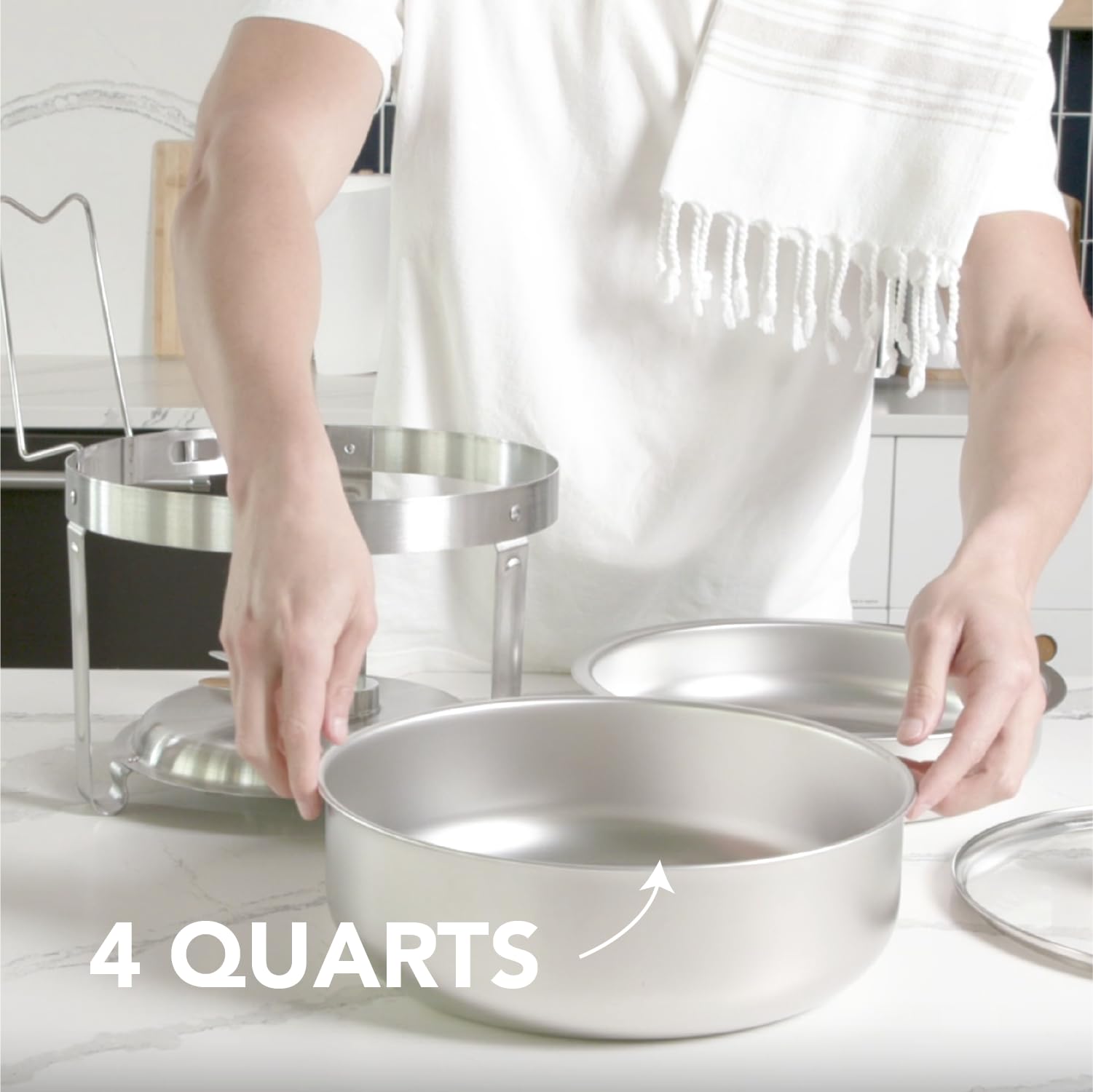 Alpha Living Chafing Dish Buffet Set of 4 – Complete Stainless Steel Chaffe Buffet Set with Glass Lids, Chafing Fuel Holder – Elegant and Practical Warmer Trays for Buffet, Wedding, Catering Supplies