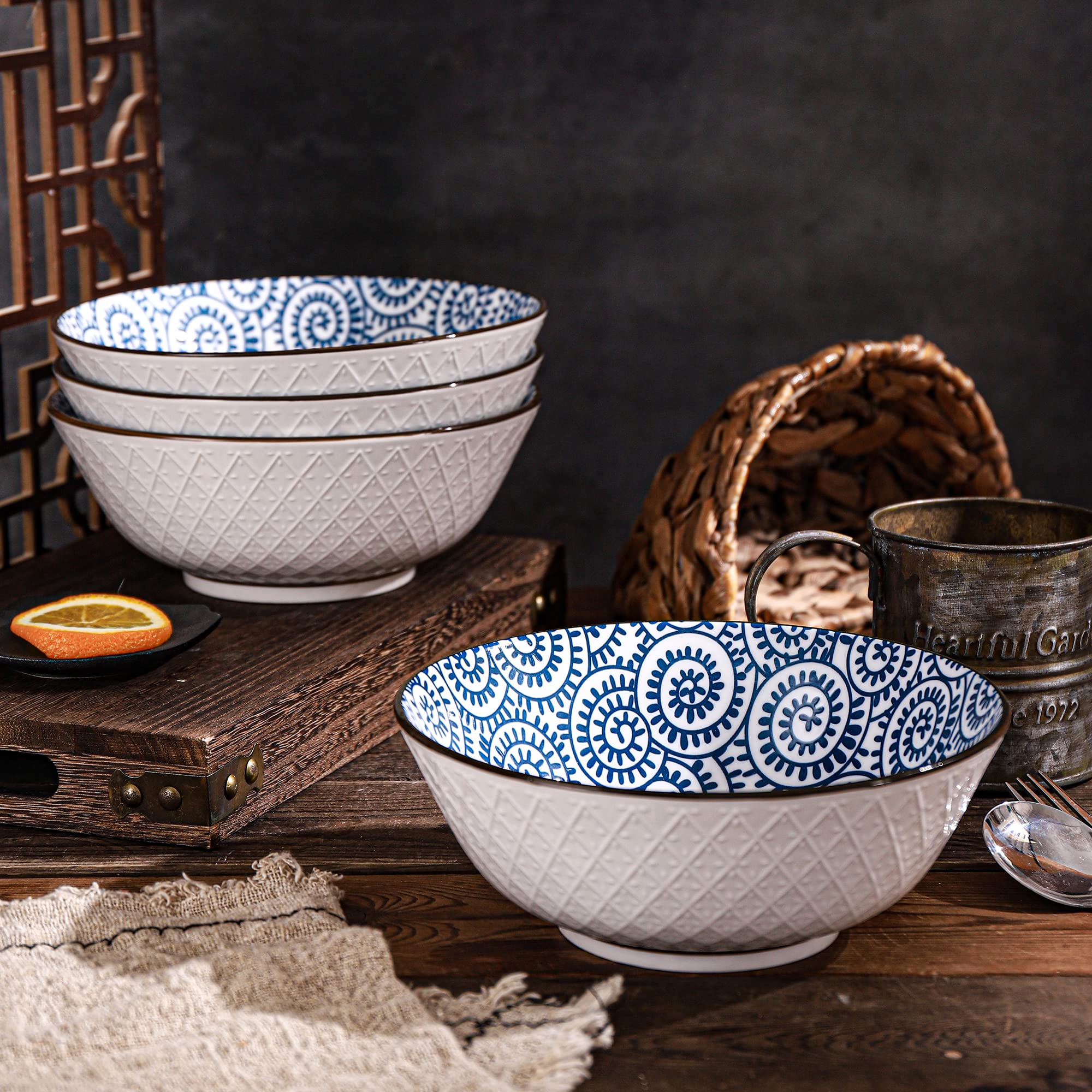 AnBnCn 40 OZ Large Ceramic Bowls Set of 4 - Blue and White Porcelain - Ideal for Pho, Ramen, Salad, Soup, Cereal and Fruit - Dishwasher & Microwave Safe(Assorted Patterns)