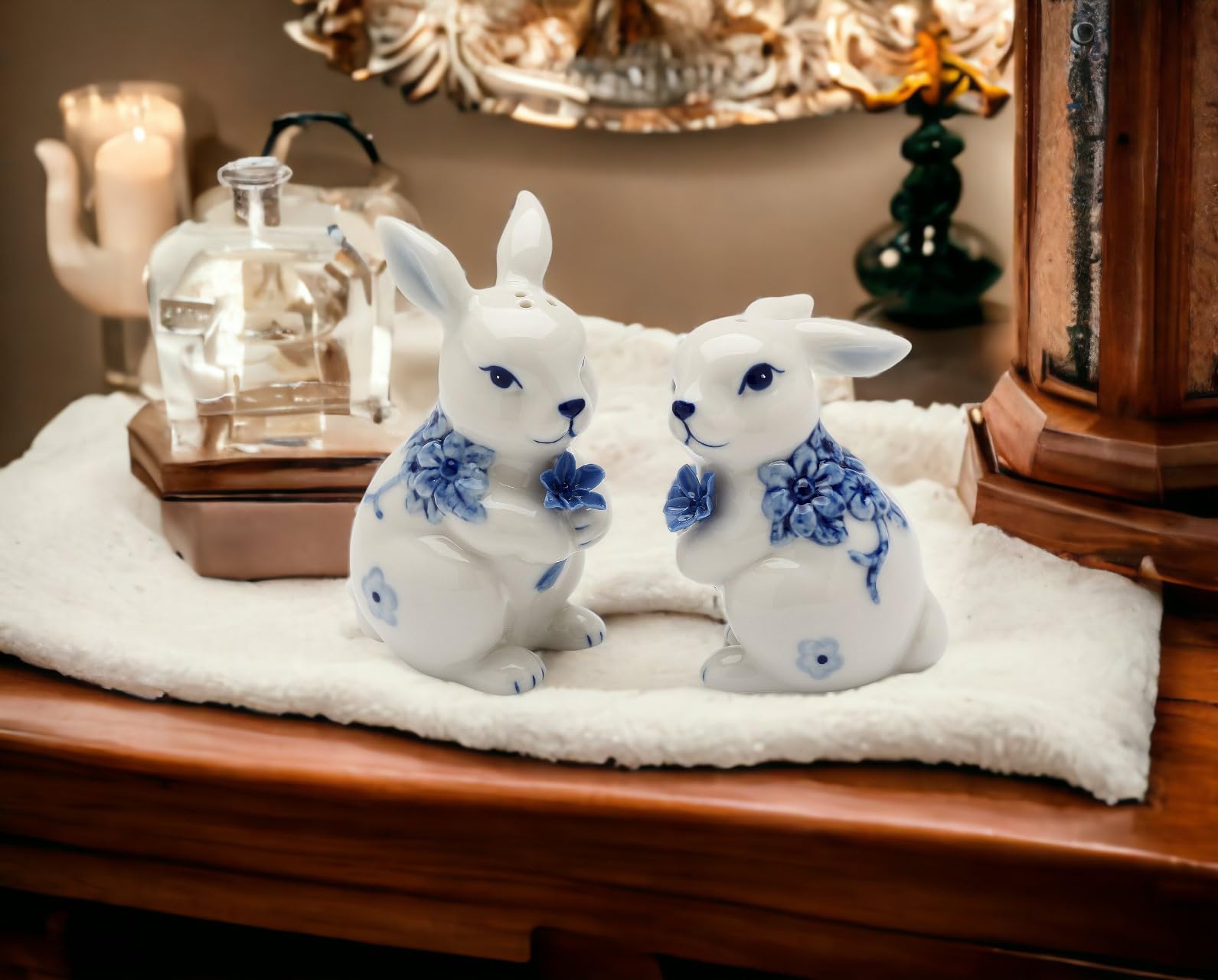 Fine Ceramic Hand Painted Classic Dutch Blue and White Bunny Rabbit Holding Blue Flowers Salt & Pepper Shakers Set, 3-3/8" H
