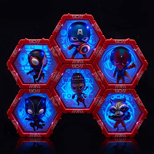 WOW! PODS Avengers Collection - Captain America | Superhero Light-Up Bobble-Head Figure | Official Marvel Collectable Toys & Gifts 4 inches