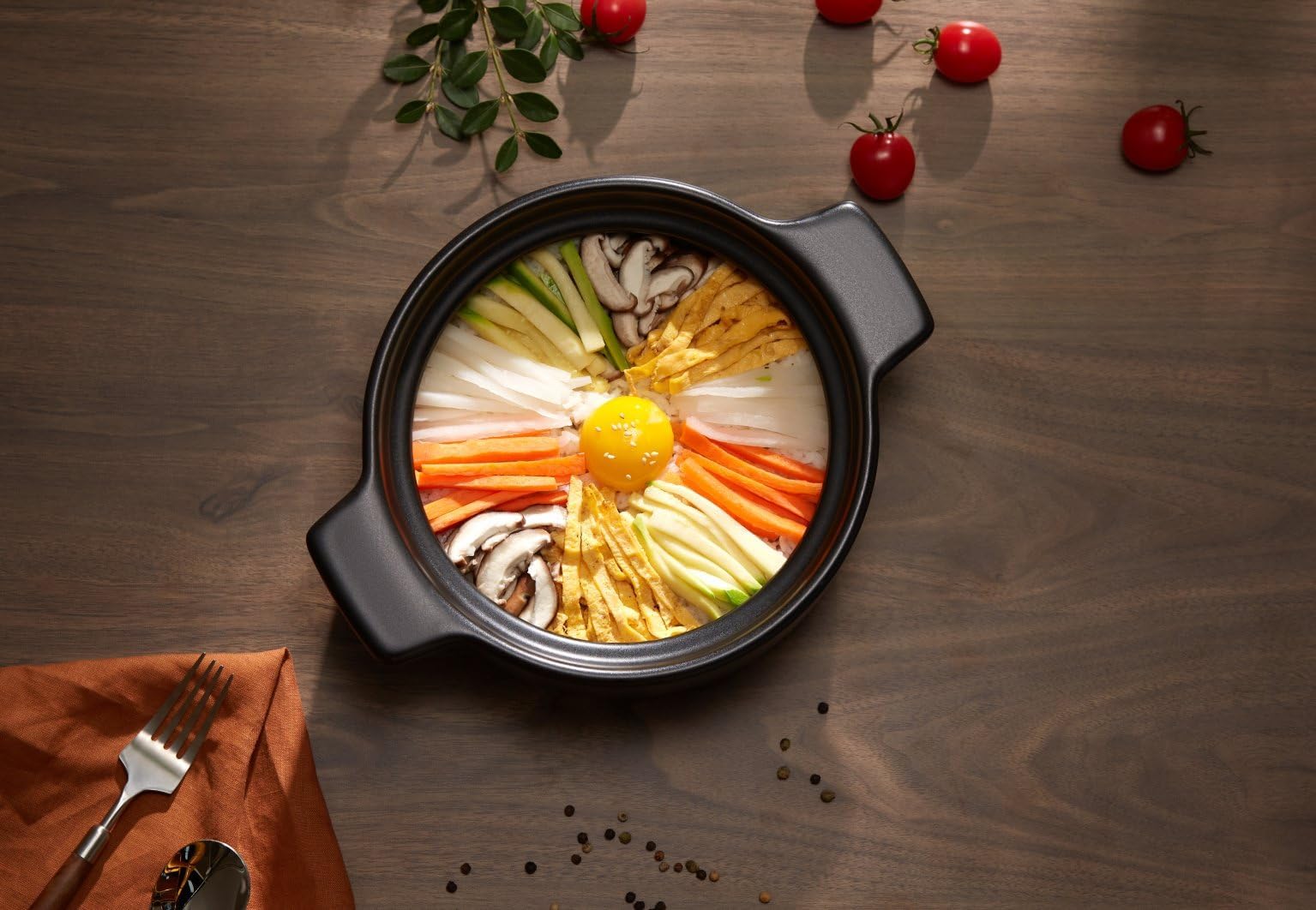 Kook Korean Hot Pot, Dolsot Pot, 68 oz, with Lid, for Cooking Donabe, Bibimbap, Kimchi, Hot Pot, Soups and Stews, Oven and Dishwasher Safe, Black