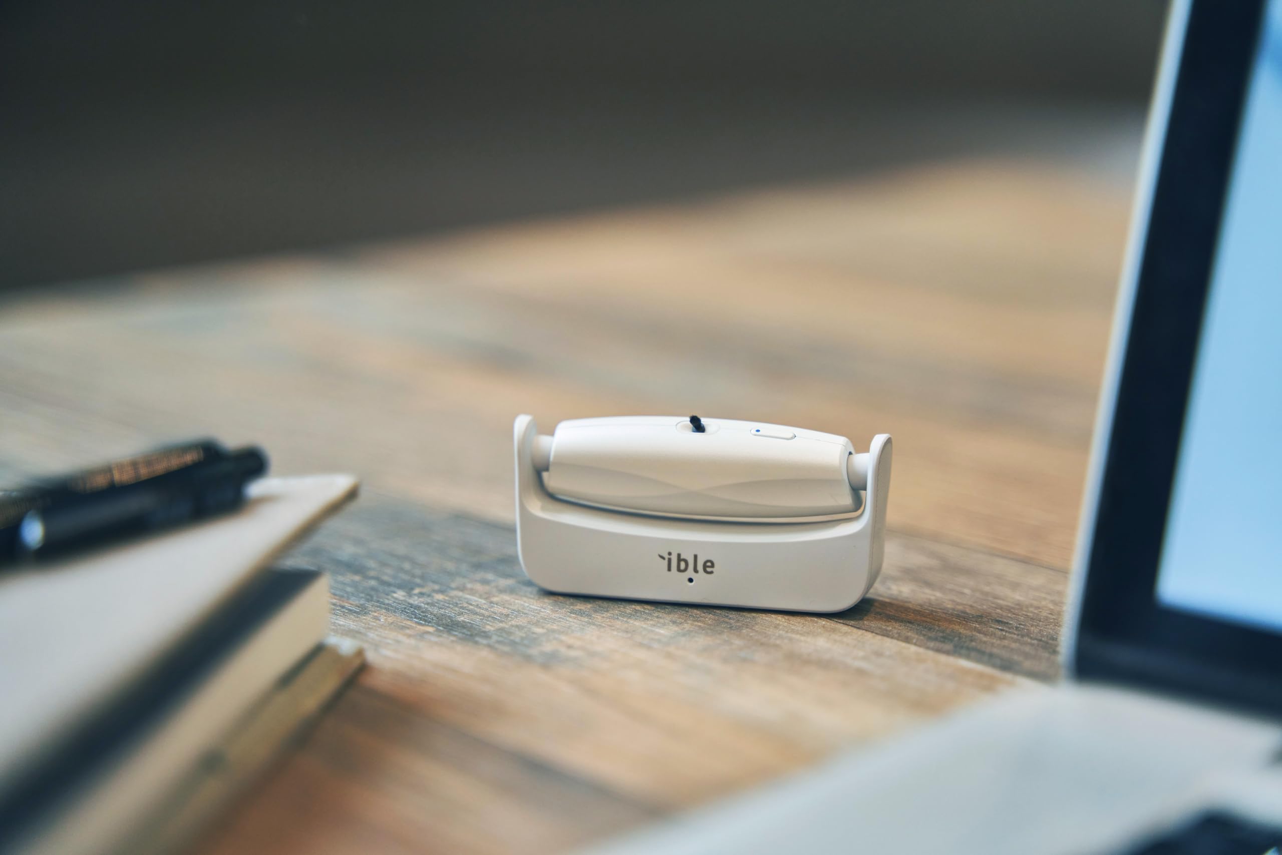 Airvida M1 Ionic Wearable Air Purifier (White) β Up to 99% Pollutant Removal Rate, Stylish & Lightweight with 3 Modes, Titanium Necklace & Clip, Silent Operation, 20g