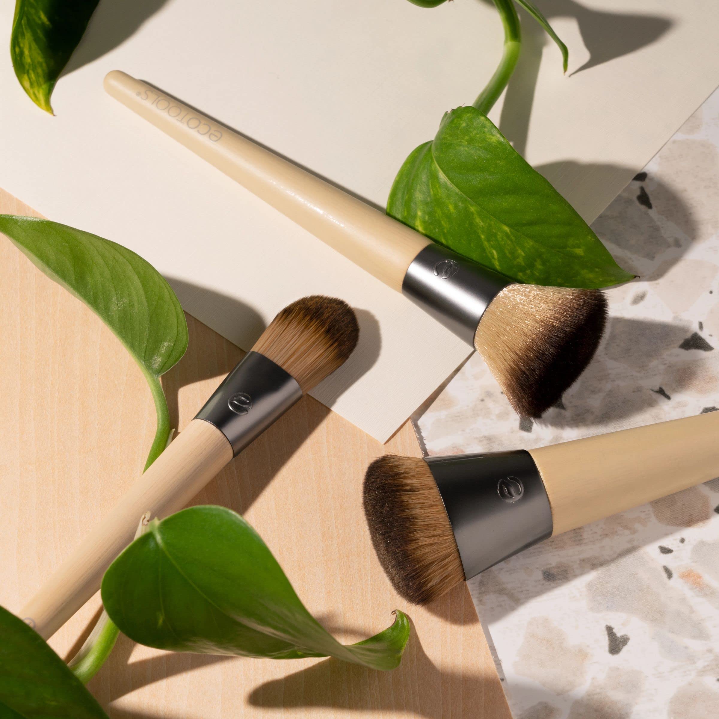 EcoTools Skin Perfecting Makeup Brush, For Liquid & Cream Foundation & Contour, Angled Brush Ideal for BB & CC Creams, Eco-Friendly, Dense, Synthetic Bristles, Vegan & Cruelty-Free, 1 Count