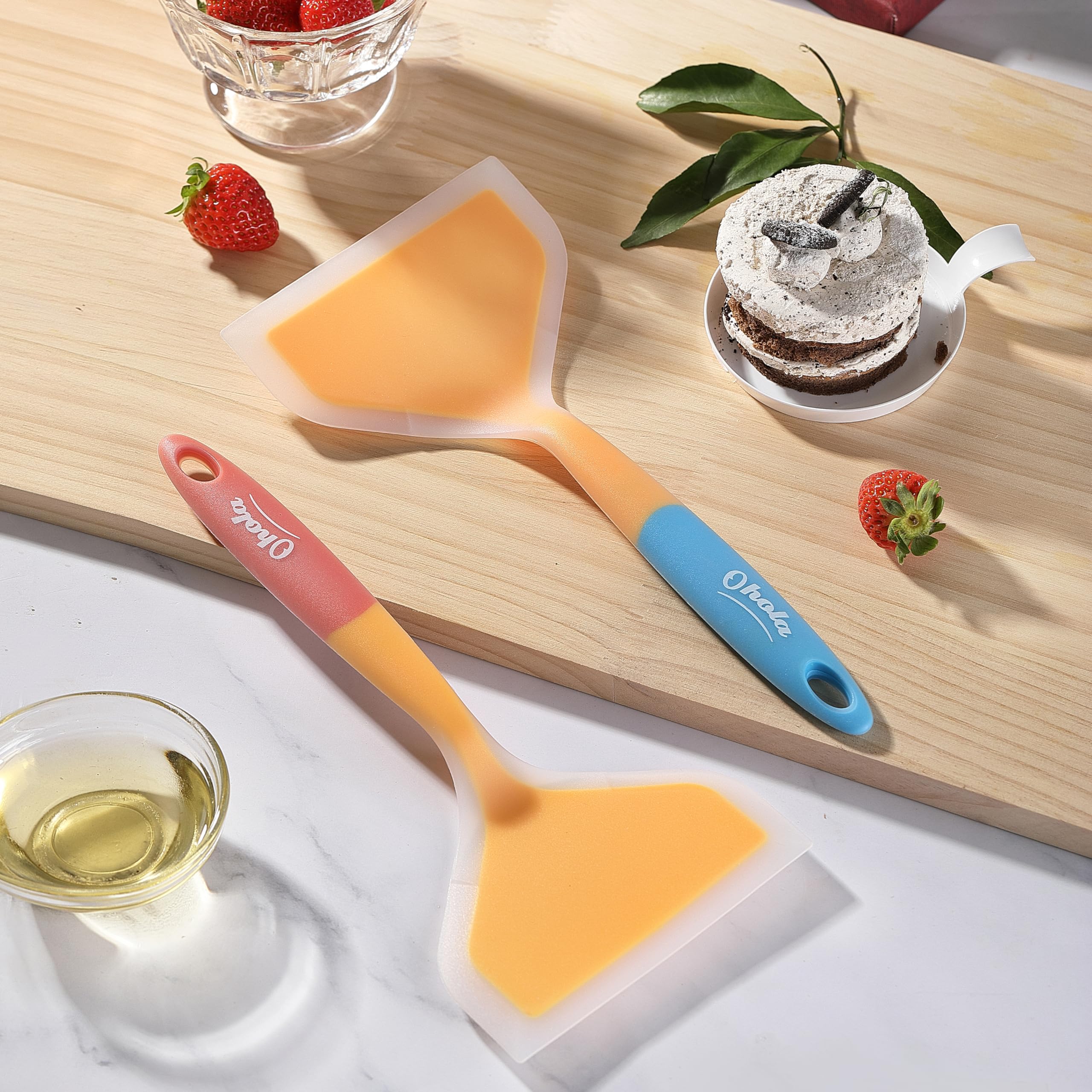 2PCS Wide Silicone Spatulas, OHOLA Heat Resistant Silicone Spatula Set, Kitchen Spatula for Pancake, Eggs, Fish and more, Flexible Turner with Short Handle, BPA-FREE, Dishwasher Safe (Multi-Color)