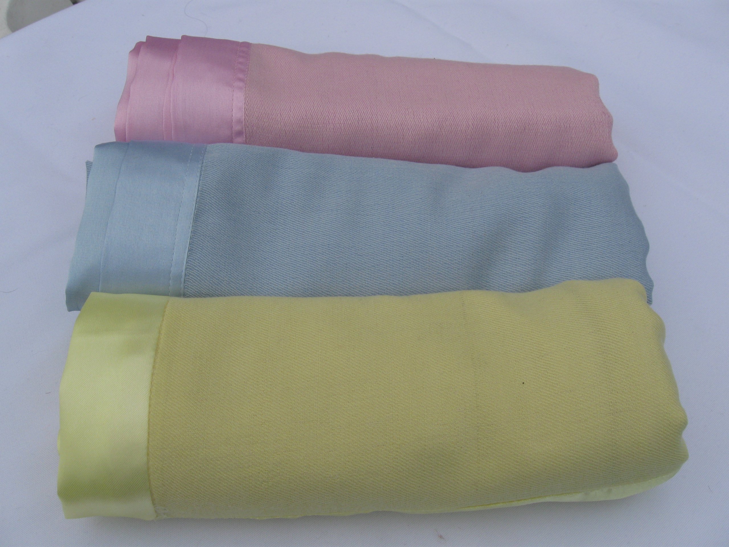 Blanket-Blankets-Baby Blanket-Baby Blankets-Receiving Blanket-Fuzzy Blankets-Knitted Blanket-Swaddle Blankets-Soft Blanket-Swaddling-Throws-Throw Blankets-Warm Blanket-Crib Blanket-Blue