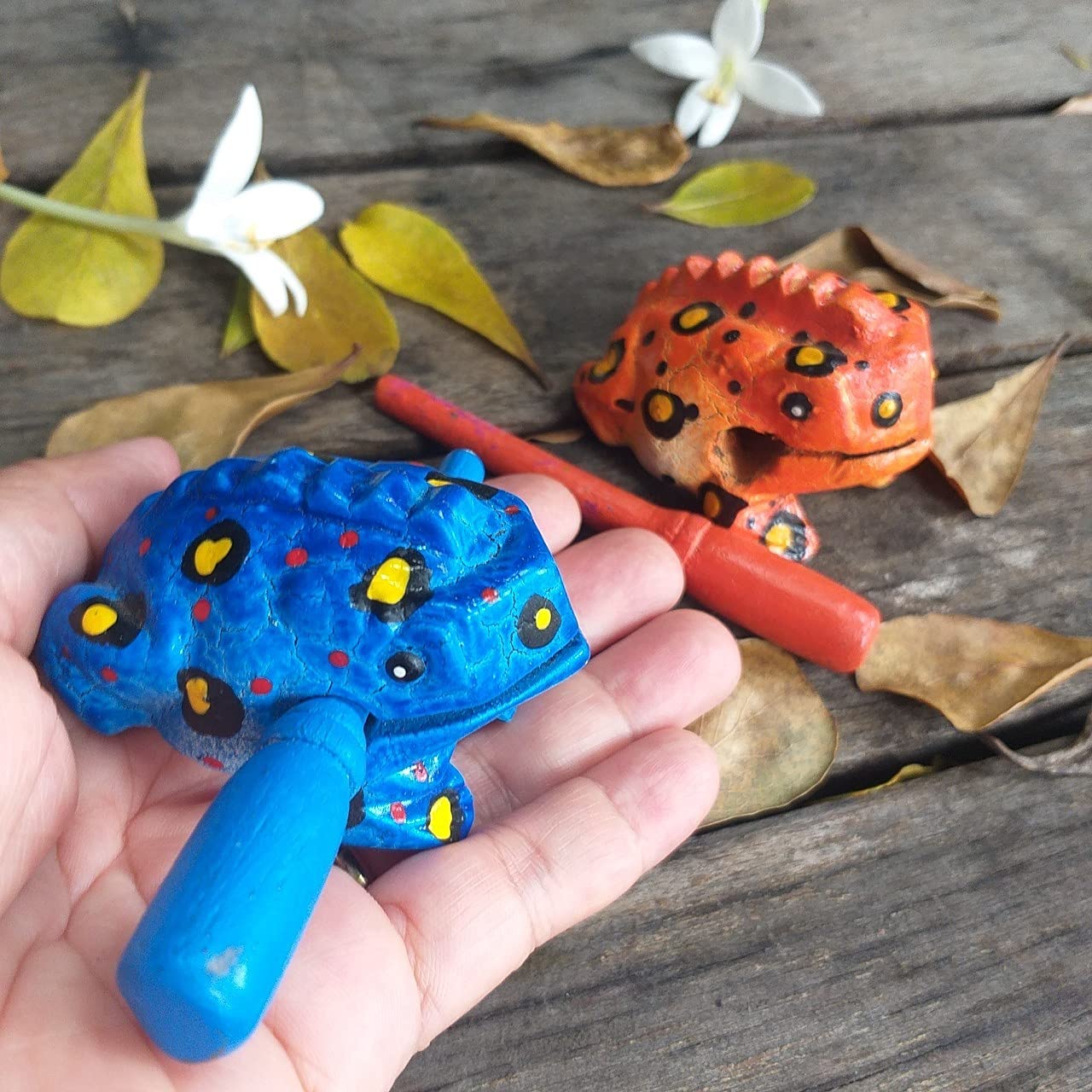Cozinest Pair Wooden Frogs Guiro Rasp Percussion Instruments Tone Block Thailand Craft Small Wood Frog Musical Instrument 2 Inch (Blue and Orange Dots)