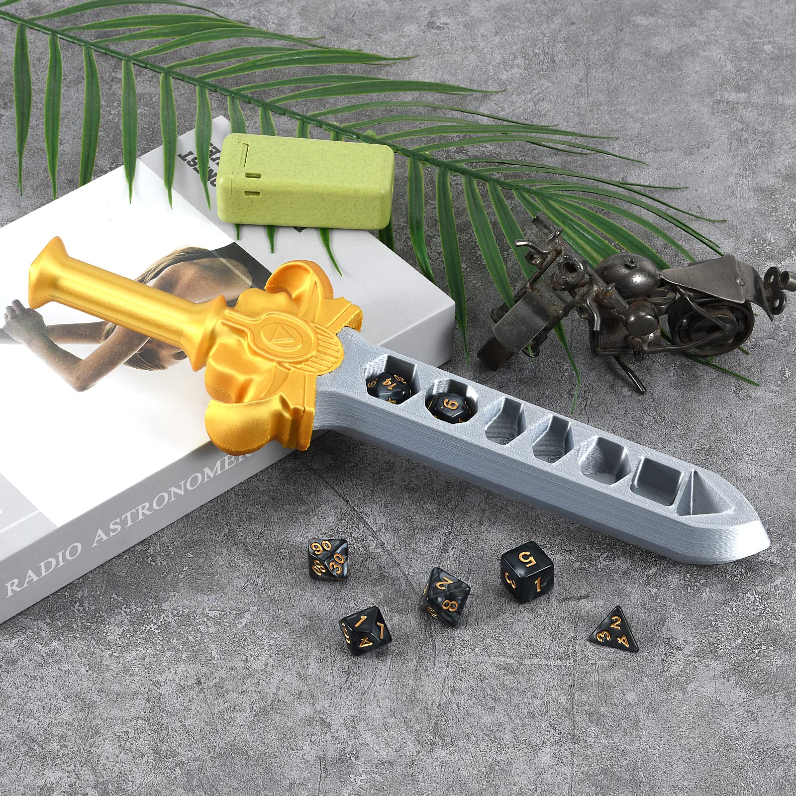 Dice Dagger with 7PCS D20 Dice Dungeons and Dragons Dice Set DND Dice Holder Polyhedral Dice Gift Sword D&D Dice Scabbard Dice Box Sword Dagger Polyhedral Dice Storage Dice D20 Black