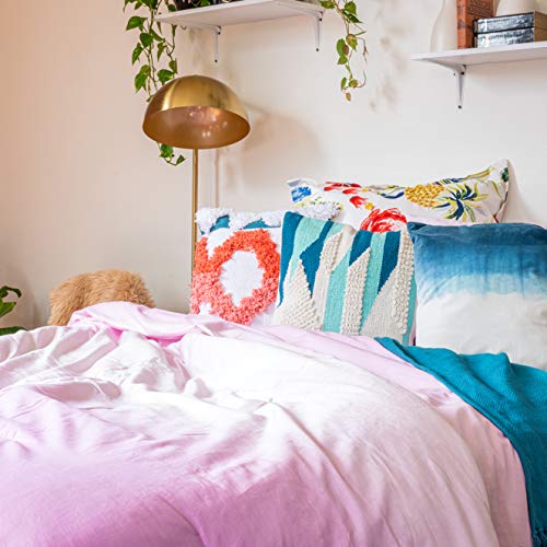 Refinery29 | Teagan Collection | 100% Cotton Luxury Decorative Textured Throw Pillows, Ultra Soft with Stylish Modern Woven Tufted Design for Home Décor, 18 x 18, Coral
