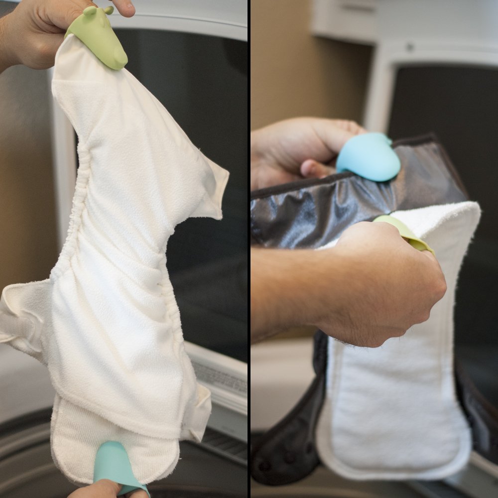 Diaper Dawgs Cloth Diaper Sprayer Splatter Shield with Gusset Stretcher + Laundry Mitts | Perfect for Rinsing Cloth Diapers and More! | Small, Ergonomic Design Prevents Splattering