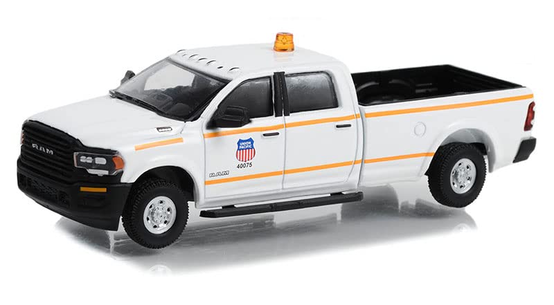 Greenlight 30387 2022 Ram 2500 - Union Pacific Railroad Maintenance Truck (Hobby Exclusive) 1:64 Scale