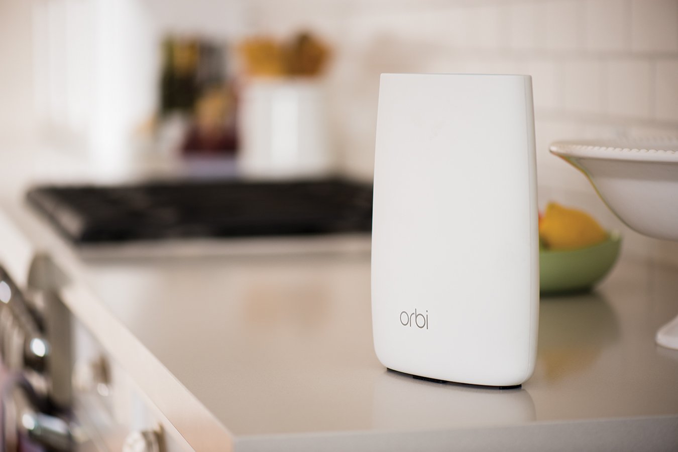 NETGEAR Orbi Router Whole Home Mesh WiFi System - Tri-band WiFi Router. Up to 2,500sqft of WiFi Coverage, AC3000 (RBR50) (Renewed)