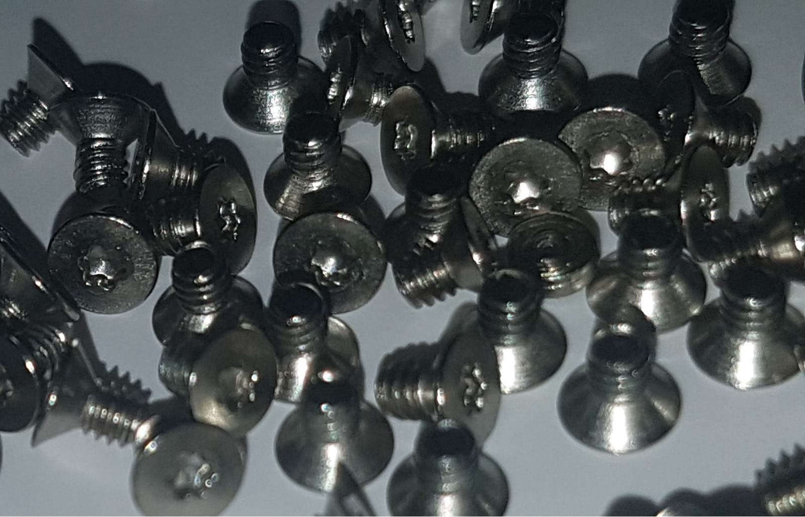 RapidSparesLtd 12x Silver Countersunk Philips Screws M2x3mm Laptop Will fit XPS 13 9350 Base