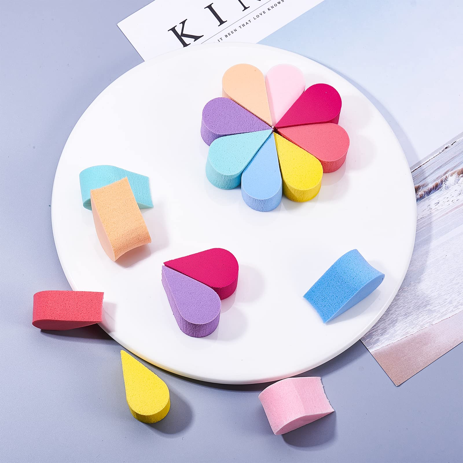 WANDIC Makeup Sponges, 16 Pcs 8 Colors Blender Sponges Face Painting Petal Sponges Beauty Sponge for Powder and Liquid