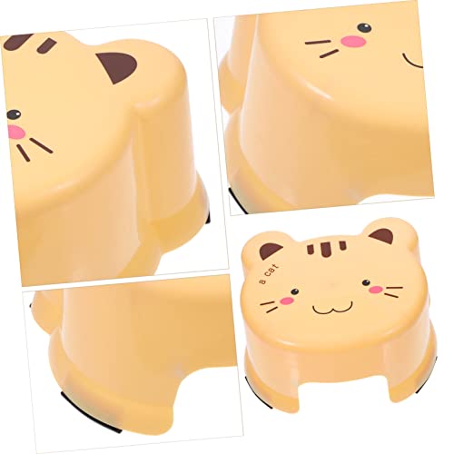 GRIRIW Cartoon Plastic Stool Portable Step Stool Outdoor Foot Stool Portable Potty Step Stool Mini Step Stool Hand Washing Stool Stools for Bathroom Step Stool Toddler Girl